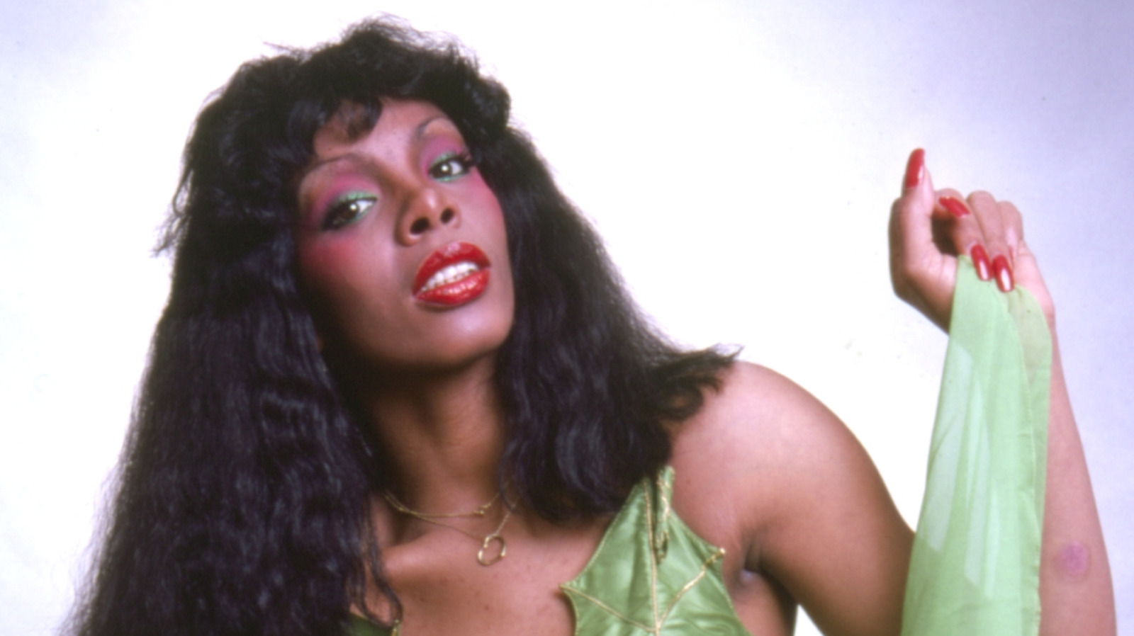 5 Disco Songs That Transport Boomers Right Back To Their First Dance ...