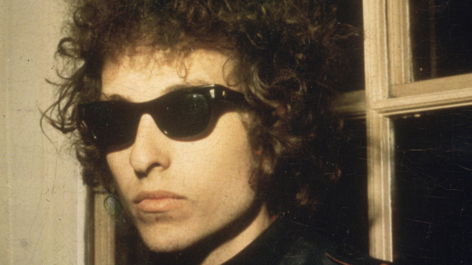 Bob Dylan Is The Only Person In The World To Hold This Achievement