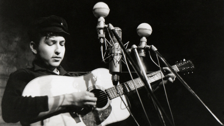 Bob Dylan Quotes On Music Every True Fan Will Appreciate