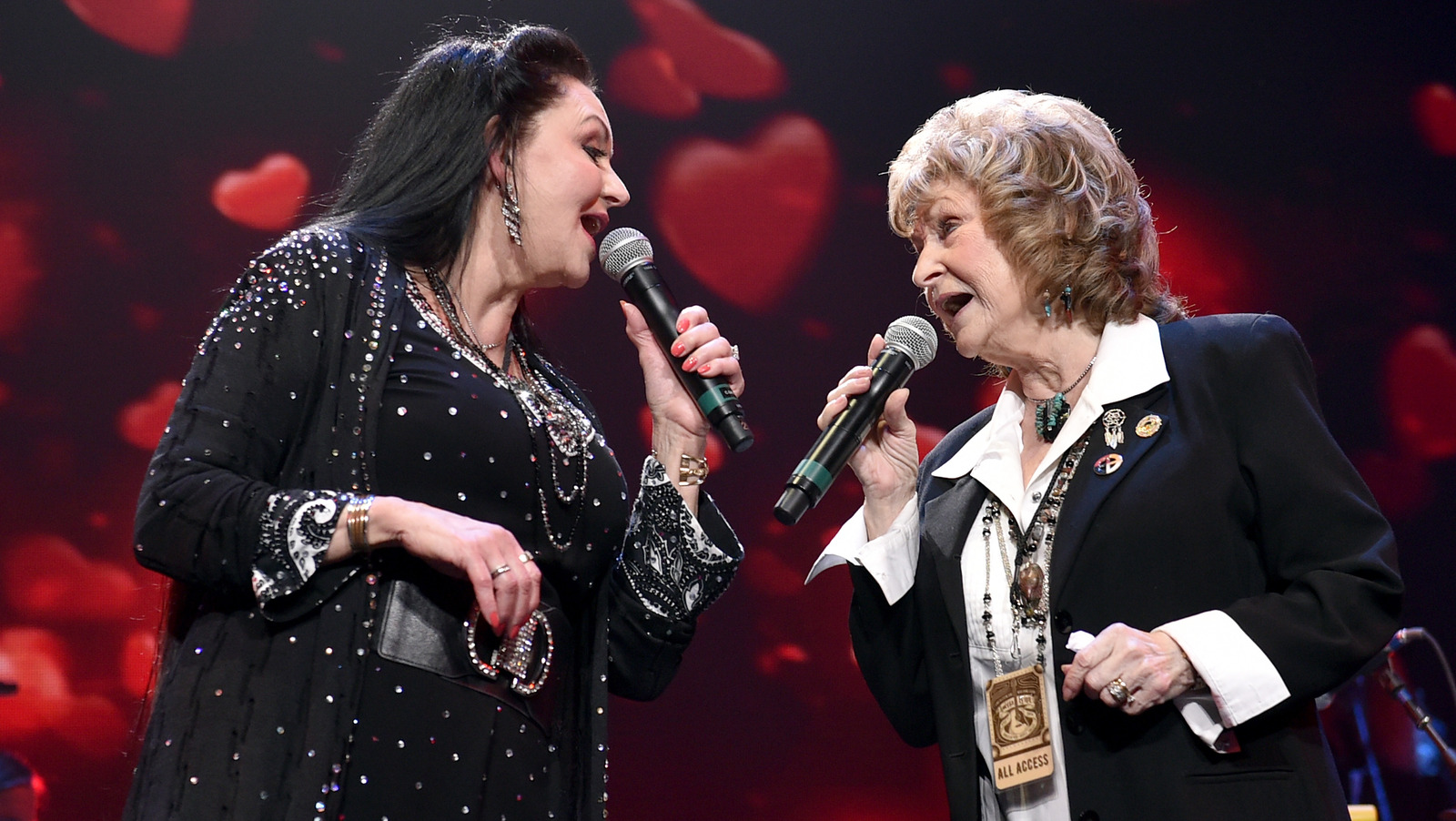 Country Music Runs In The Family For Loretta Lynn's Sisters