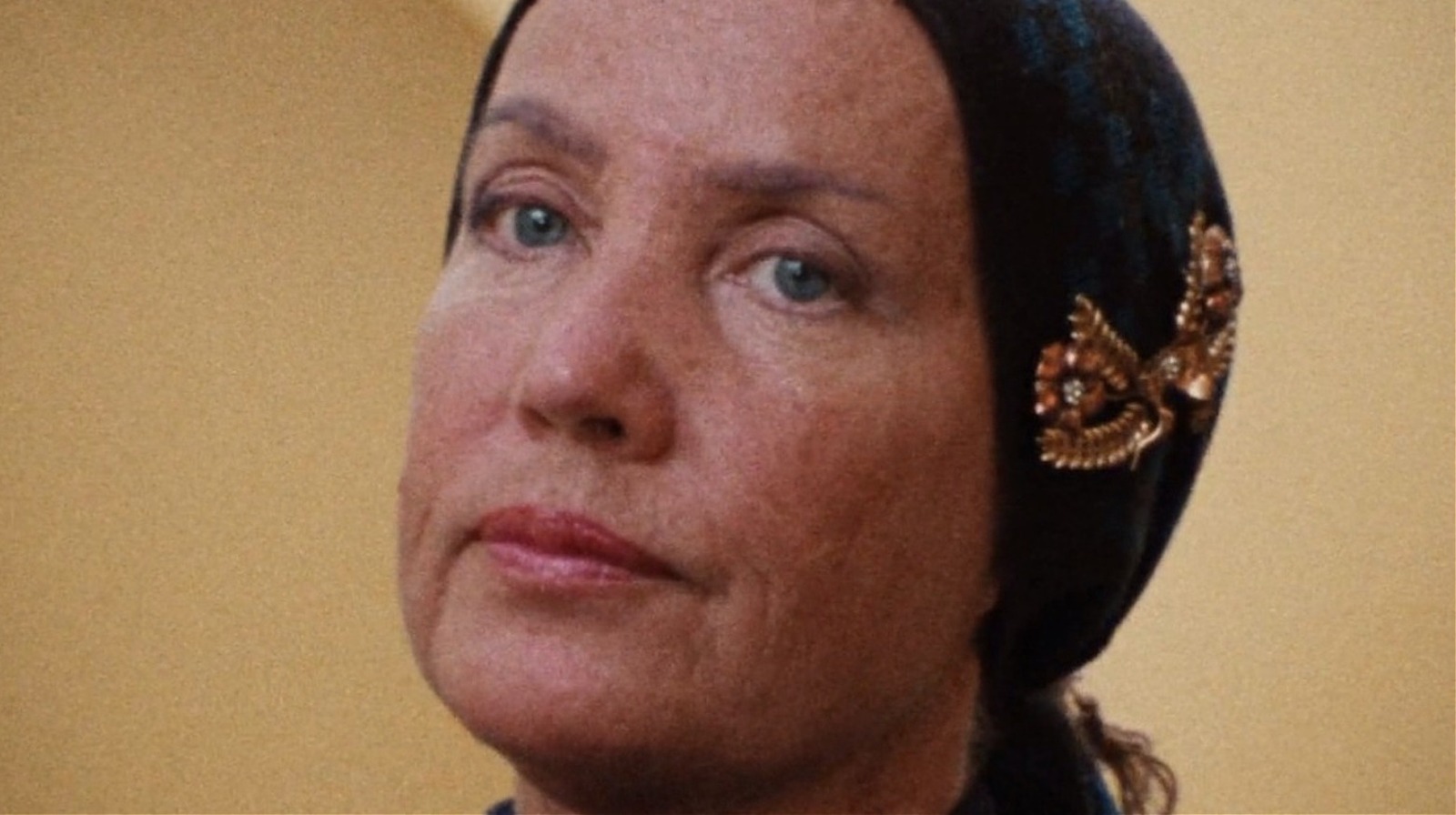 Edith Bouvier Beale: The Eccentric Life Of Jackie Kennedy Onassis' Cousin