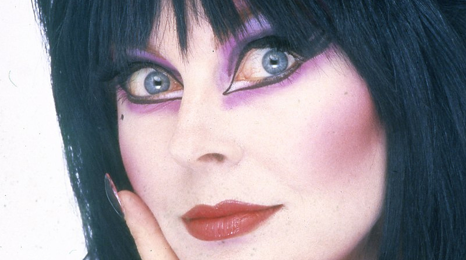 Elvira How She Became Mistress Of The Dark