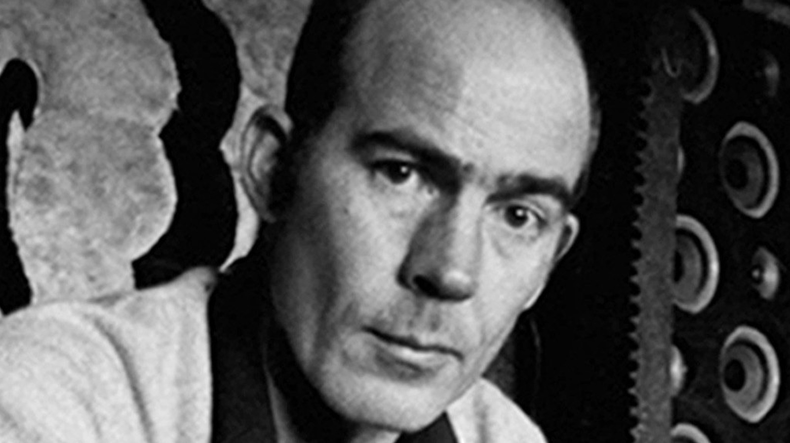 Here's What Hunter S. Thompson Stole From Ernest Hemingway