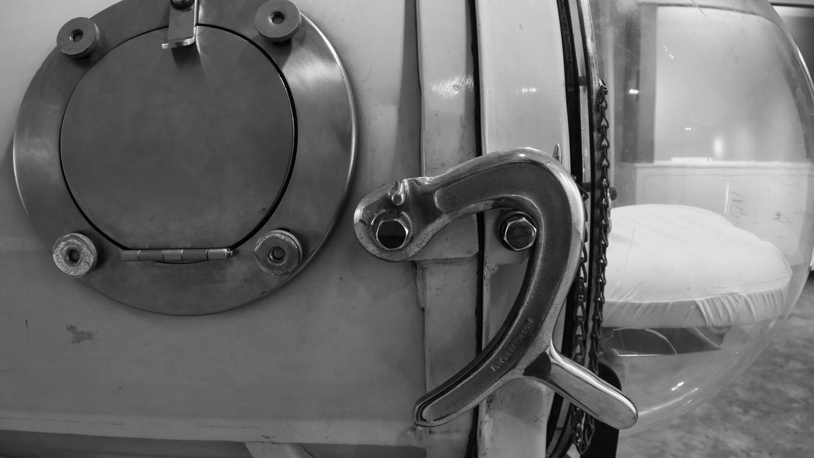 Here's What It Takes To Keep An Iron Lung In Working Condition