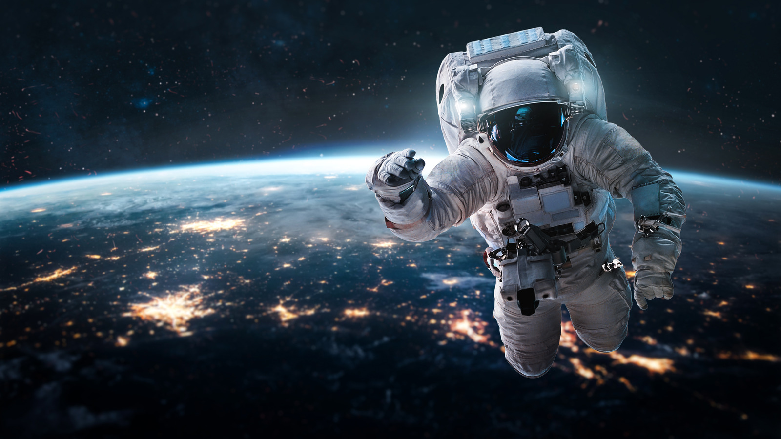 Here's What Really Happens To Your Heart In Space