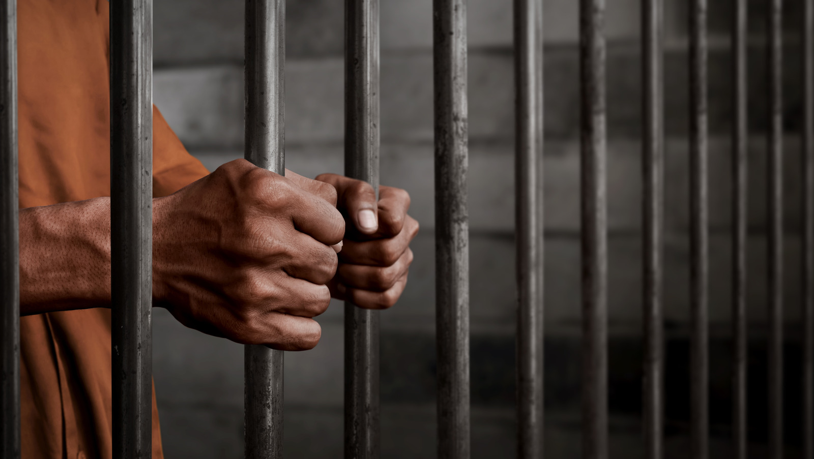 Here's What's Inside El Chapo's Prison Cell