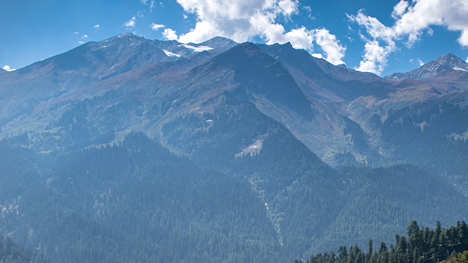 Here's Why Mountains Look Blue From Far Away Here's Why Mountains Look Blue From Far Away