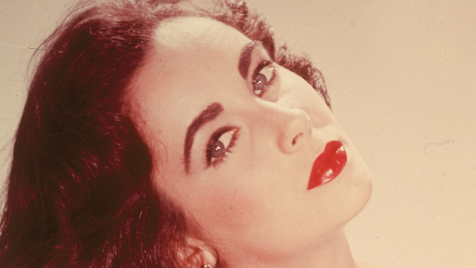 How Elizabeth Taylor Endangered Her Friendship With Debbie Reynolds
