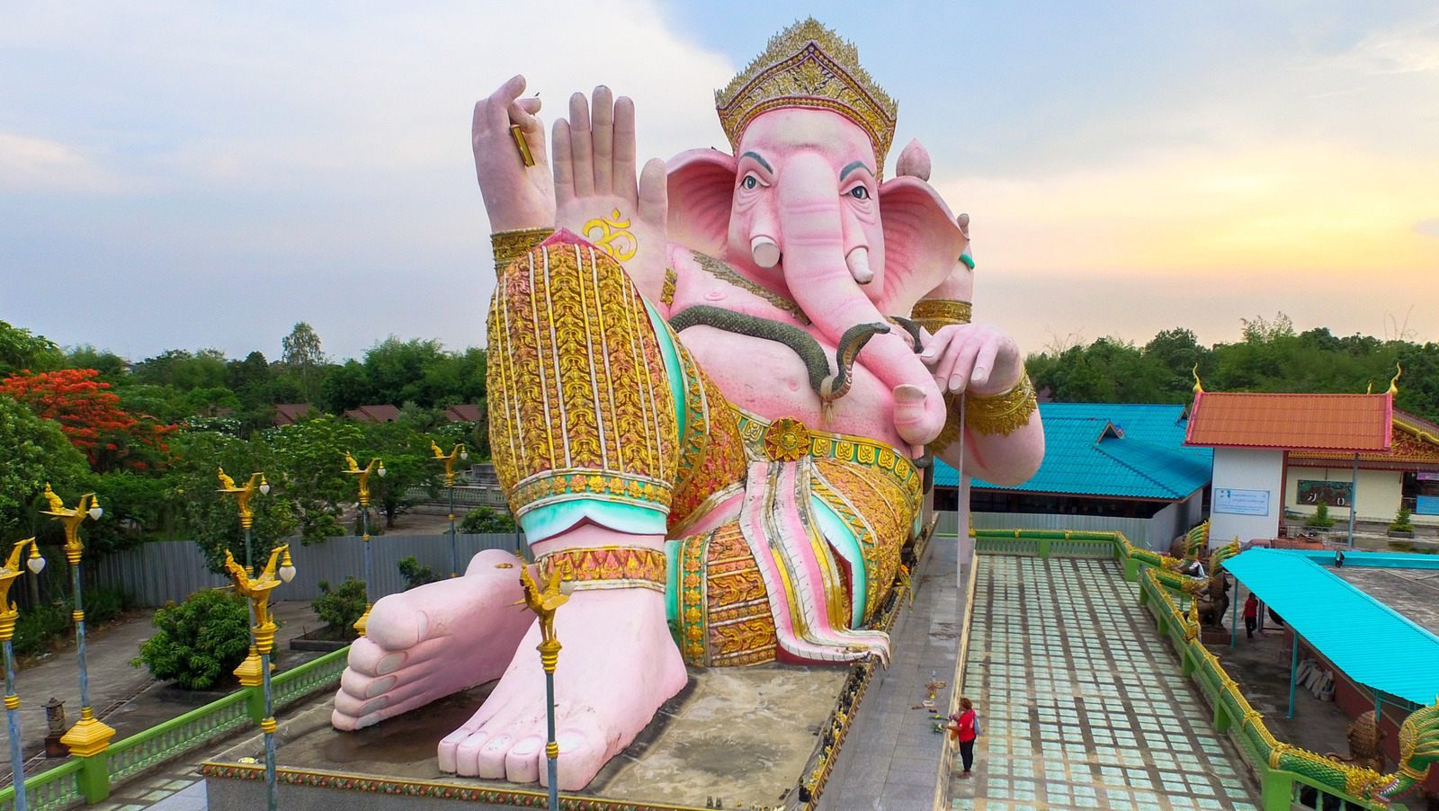 How Hindu Traditions Explain The Phases Of The Moon