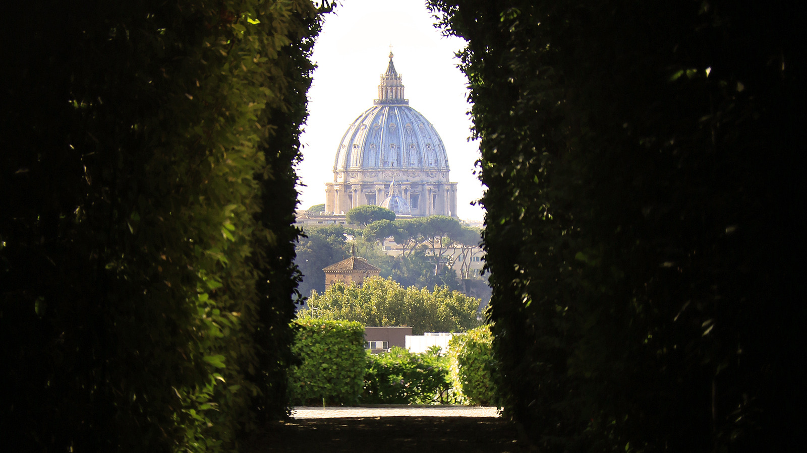 How The Vatican's Secret Passageway Helped Save Popes' Lives