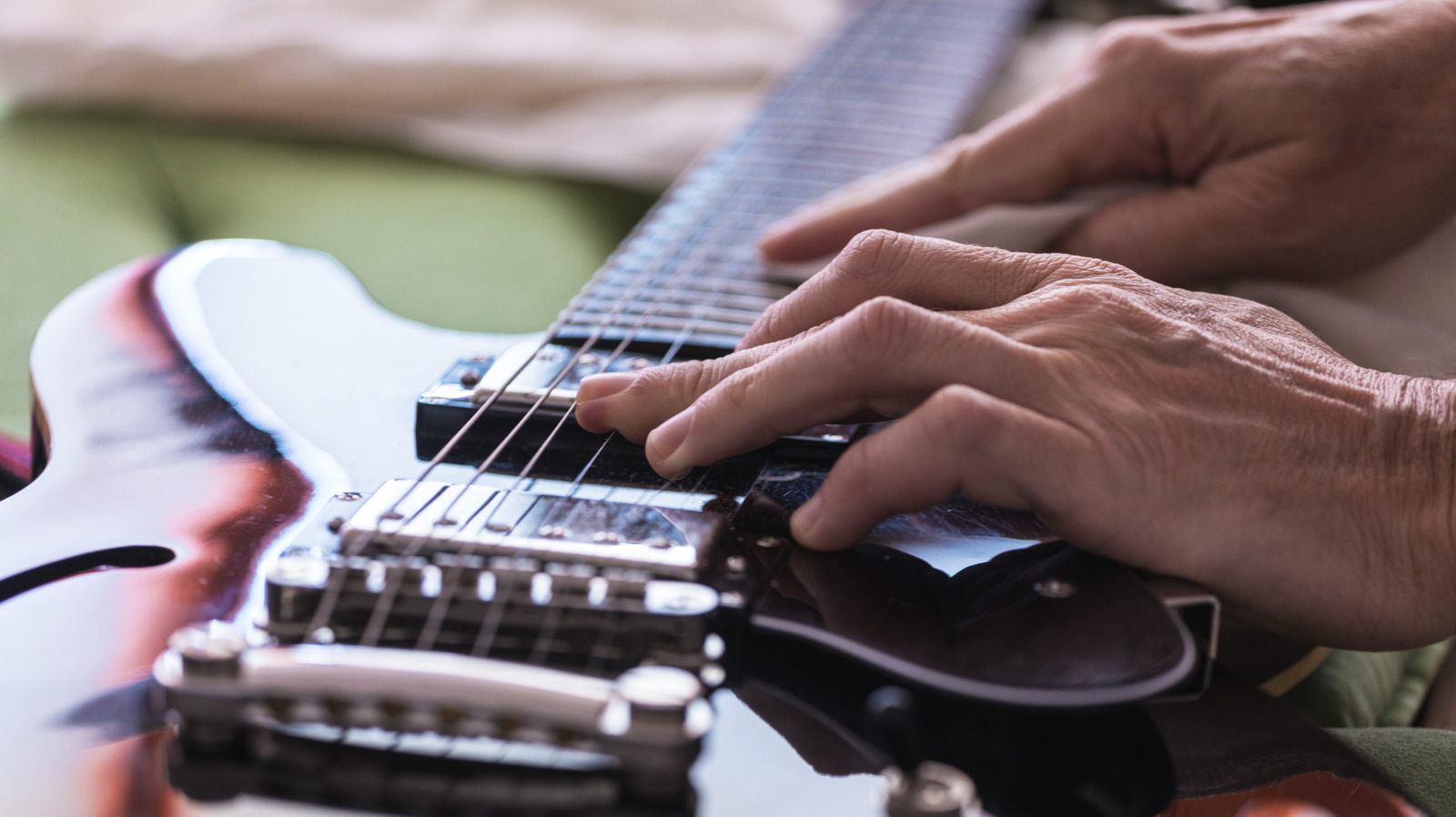 How To Keep An Electric Guitar In Good Condition