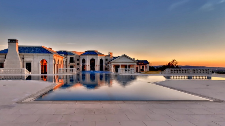 Insane Mansions You're Going To Want For Yourself