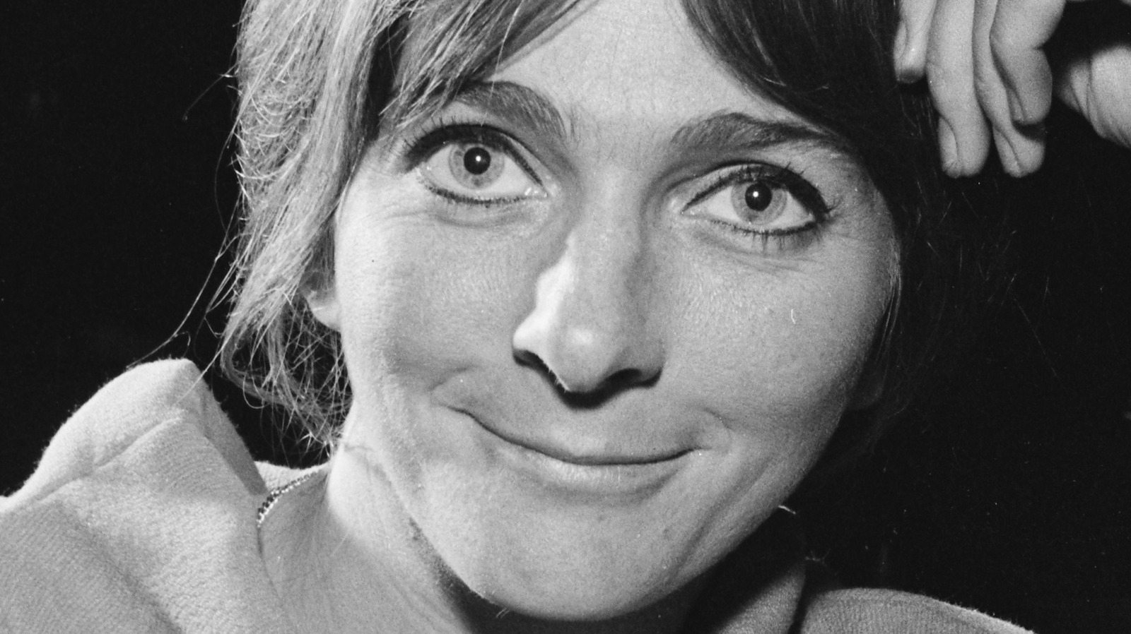 Judy Collins Had A Back-Row Seat Watching Bob Dylan Write One Of His ...