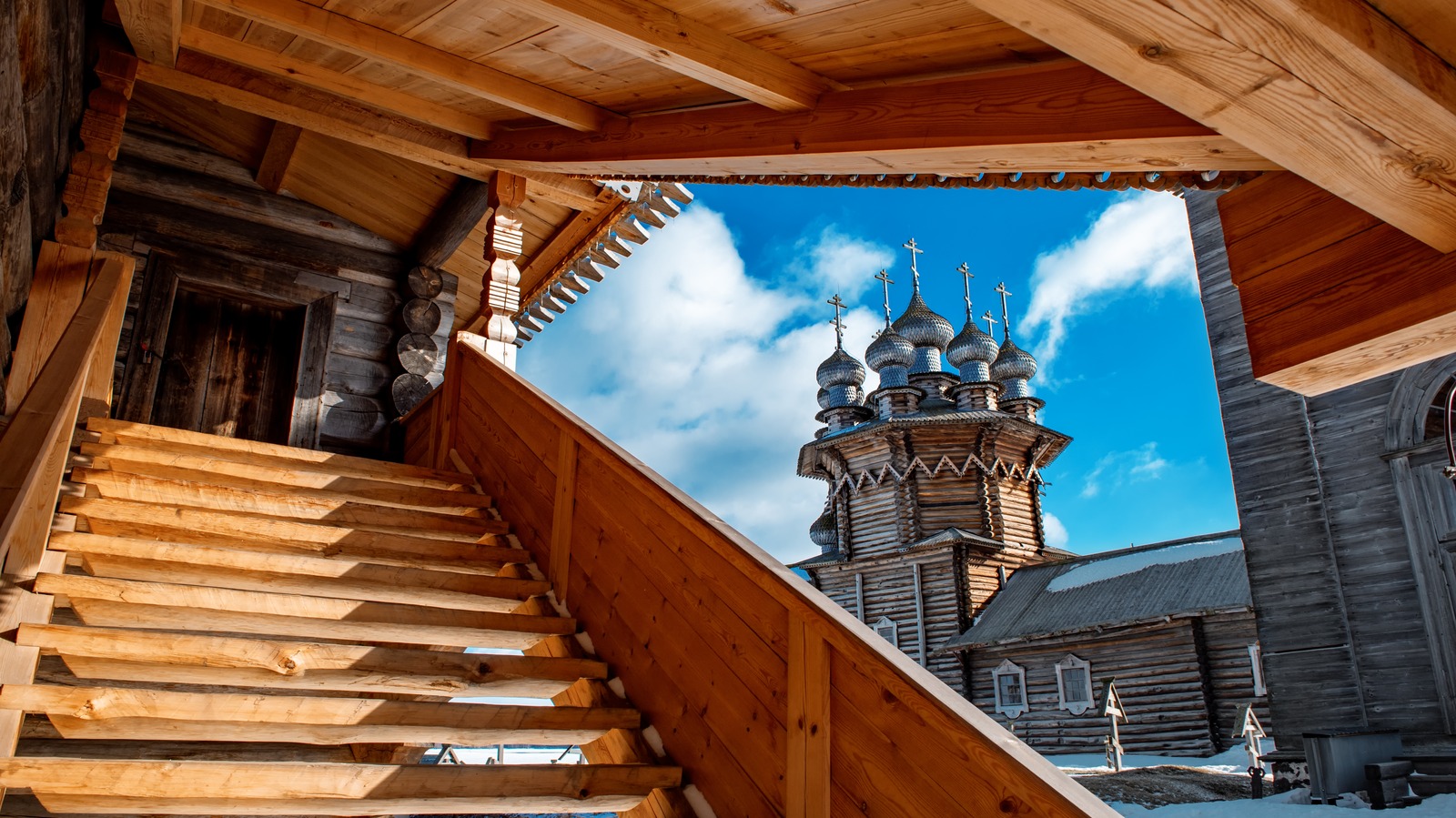Russia's Centuries-Old Churches Defy Modern Construction Methods