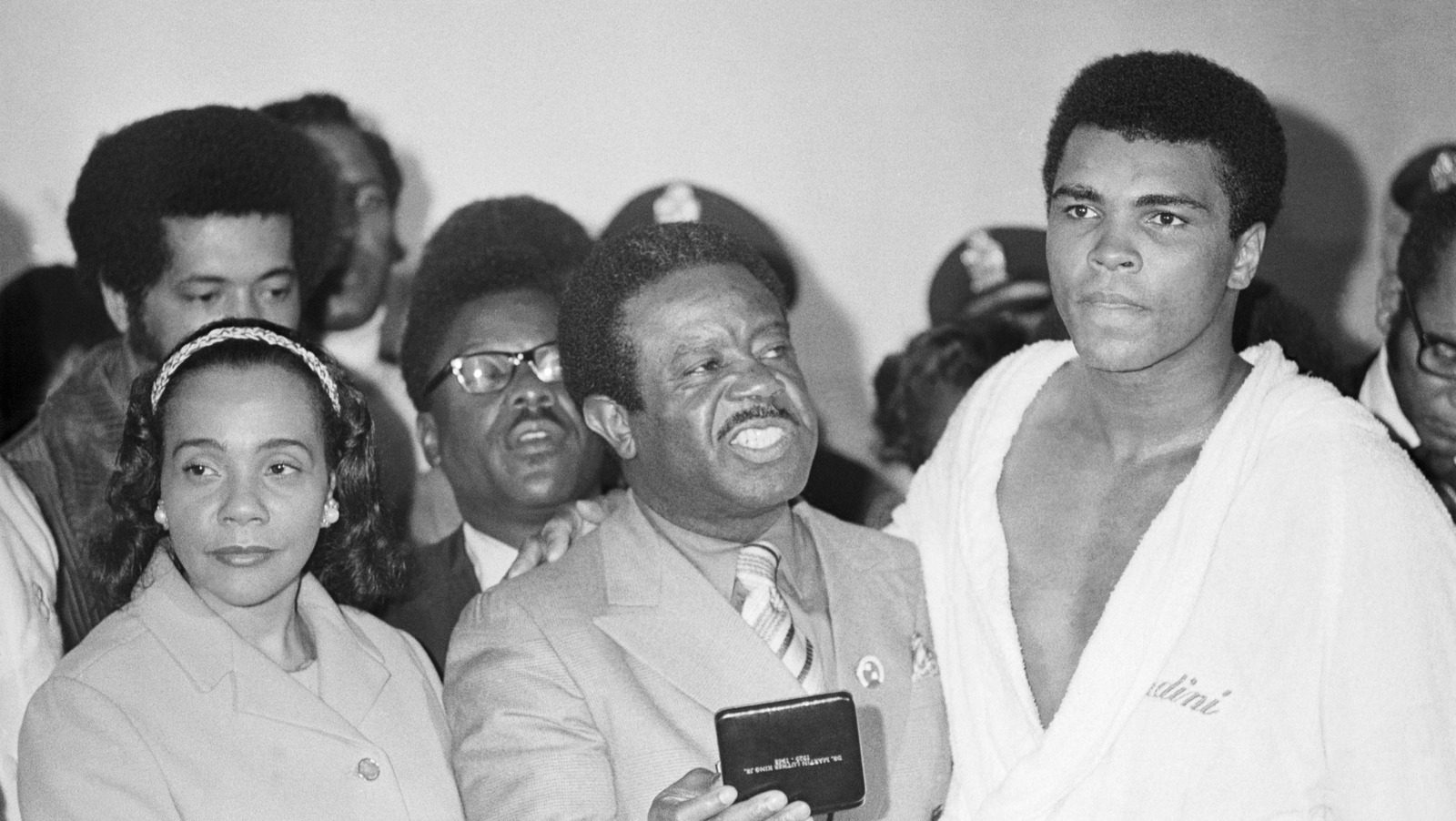 The Bizarre True Story Of The Heist After Muhammad Ali's Comeback Fight