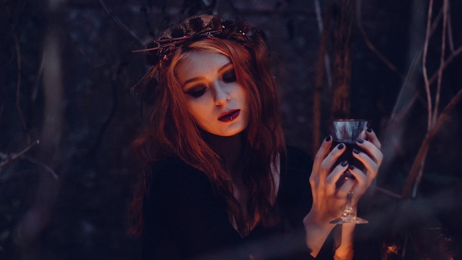 The Difference Between Wicca And Witchcraft Explained