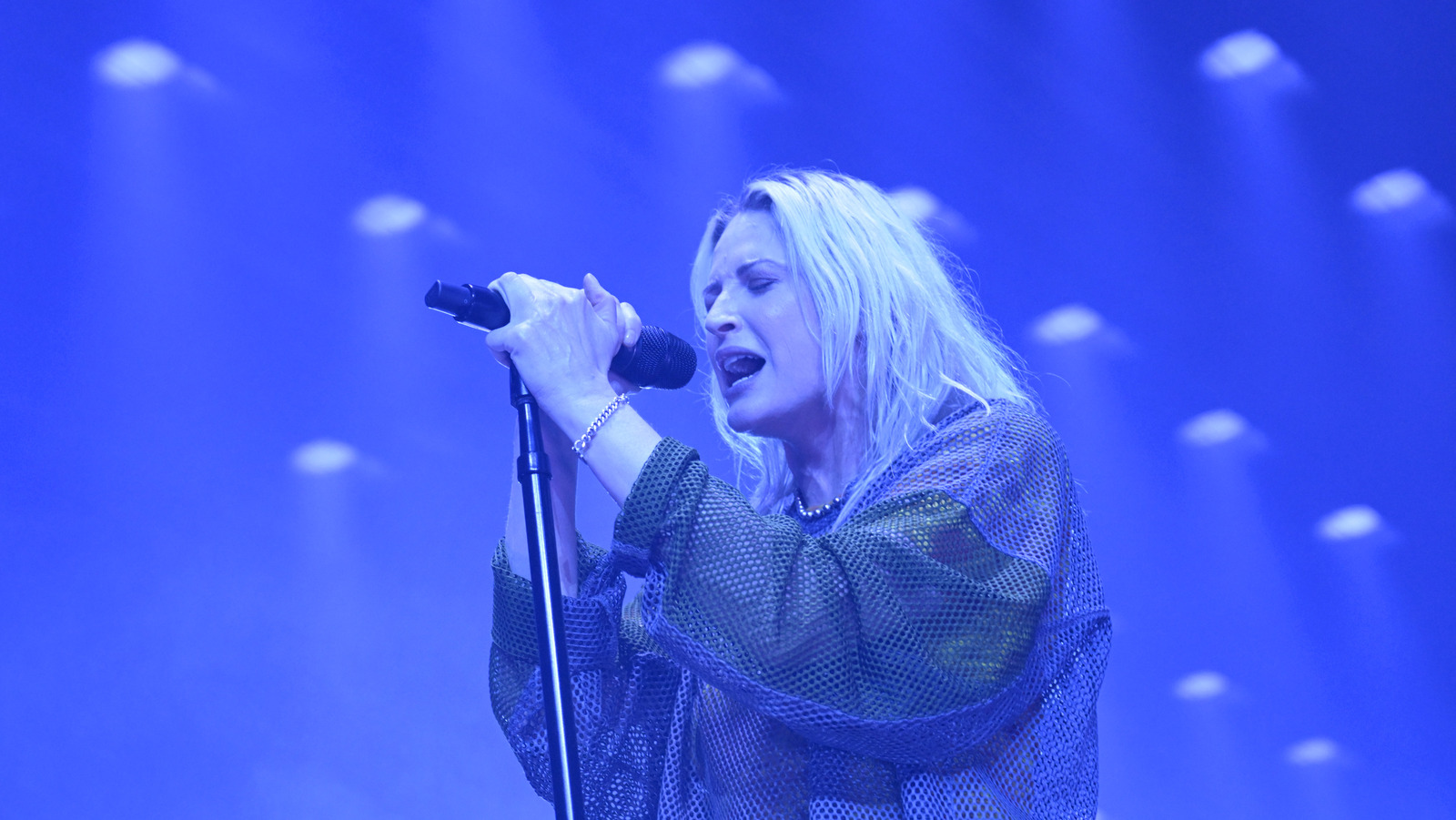 The Hidden Truth Of Linkin Park's New Lead Singer, Emily Armstrong