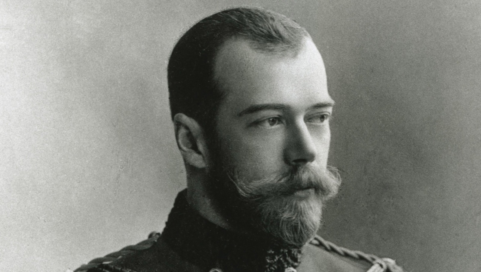 The Last Czar Of Russia, Nicholas II, Was A Dead Ringer For Elizabeth ...