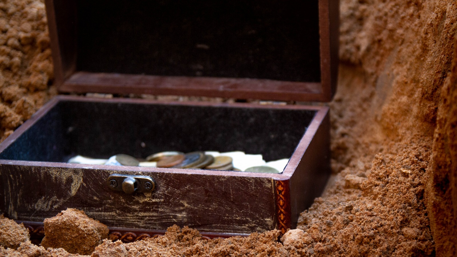 The Ongoing Treasure Hunt That's Killed 4 People