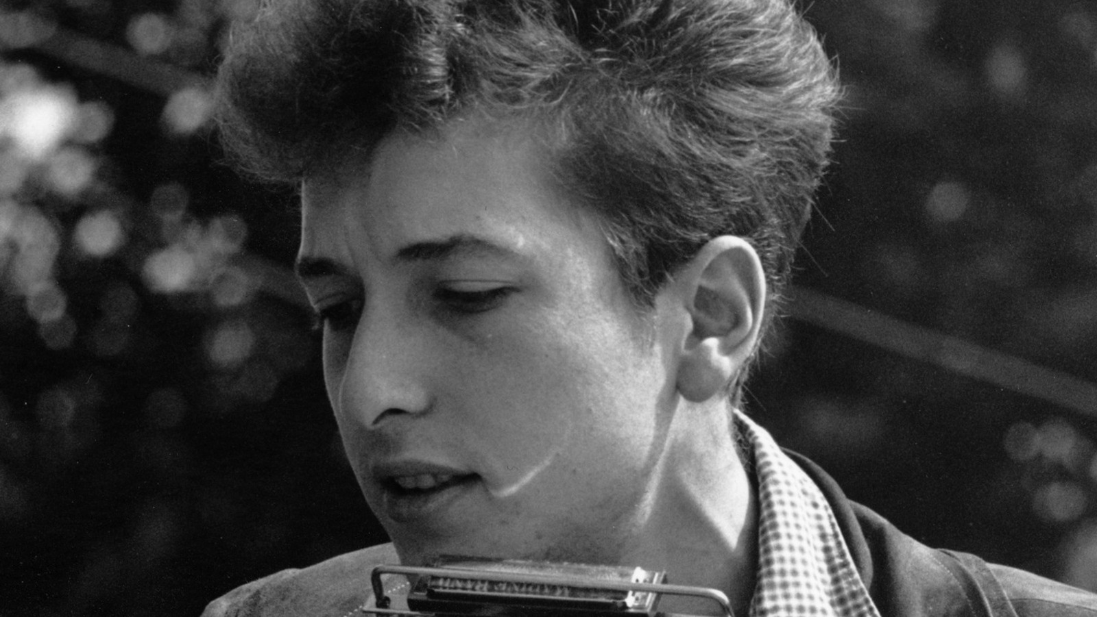 The Philosophical Meaning Behind Bob Dylan's All Along The Watchtower