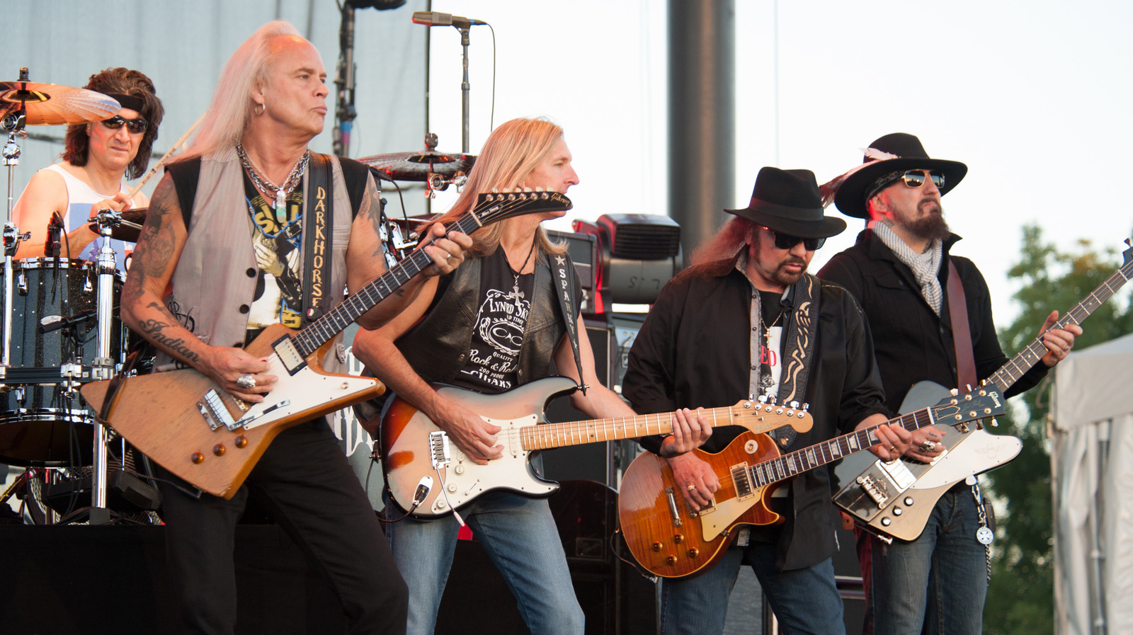 The Real Backstory Behind The Lynyrd Skynyrd Song Sweet Home Alabama