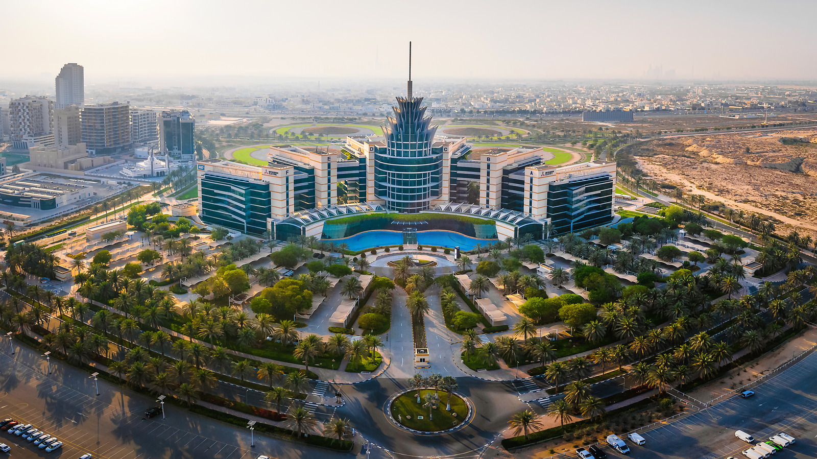 The Real Human Cost Behind The Building And Maintenance Of Dubai