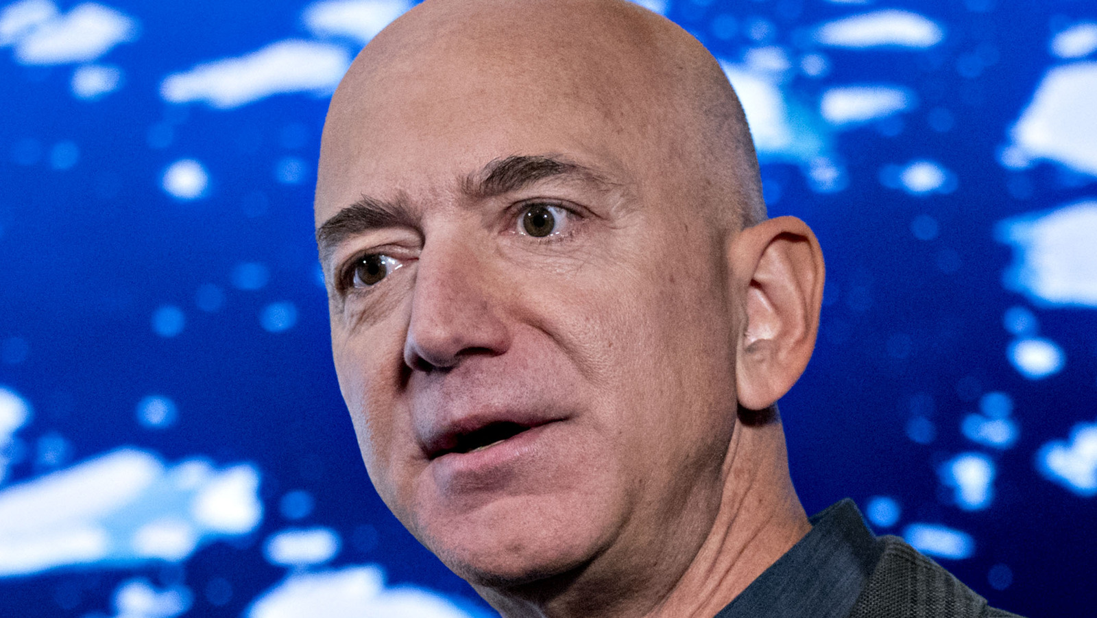 The Real Reason Jeff Bezos Is Suing NASA