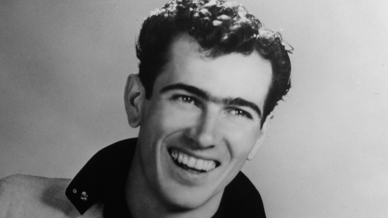 The Tragic Death Of One-Hit Wonder Ray Smith