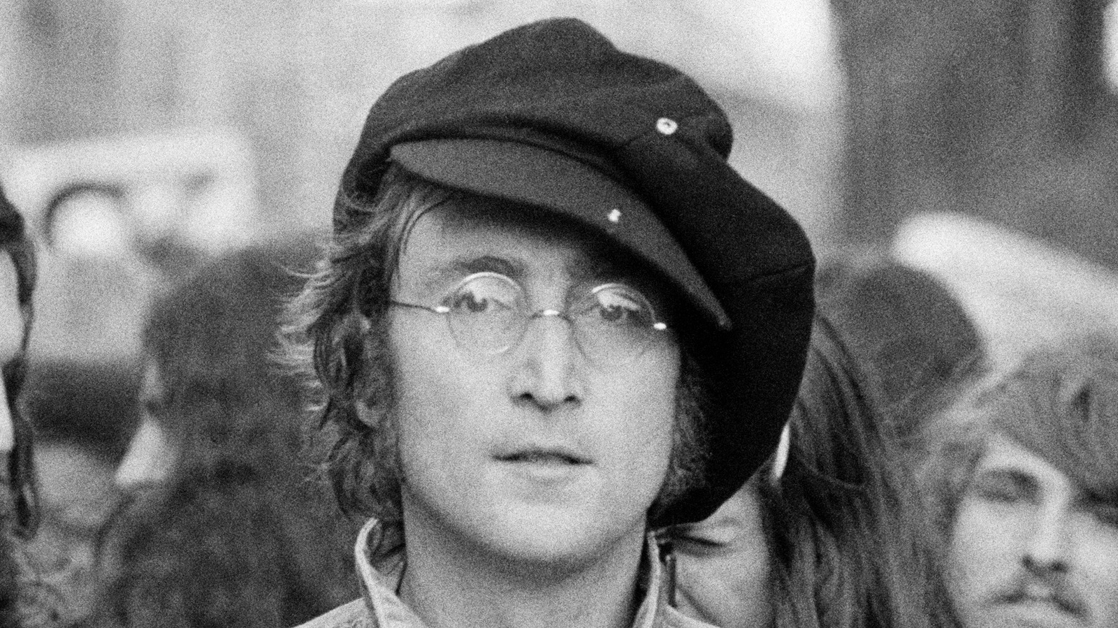 The Tragic Story Of The Murder Of John Lennon