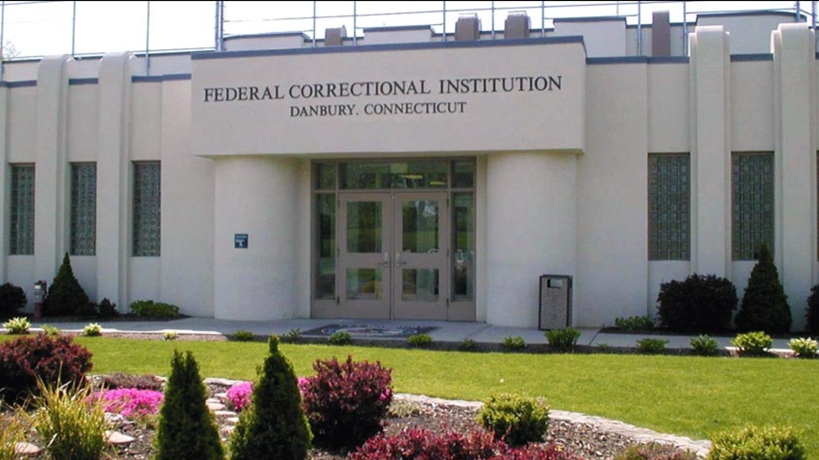 The True Story Of The FCI Danbury Prison Fire Of 1977