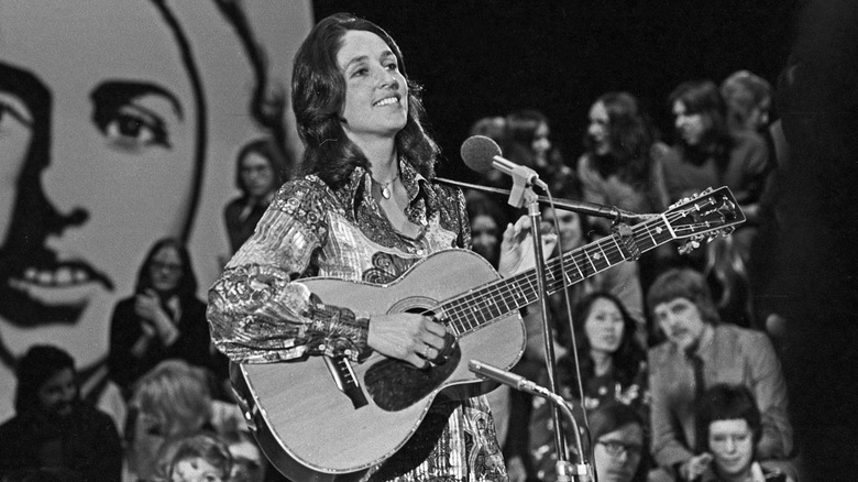 The Untold Truth Of Joan Baez