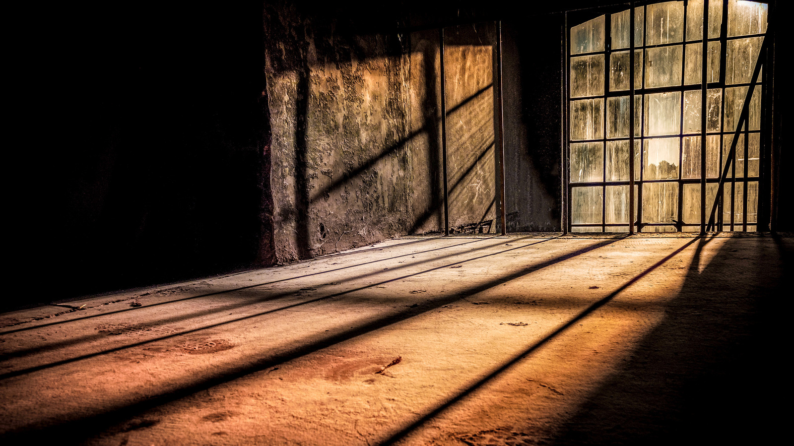 This Is The Largest Unoccupied Building In The World