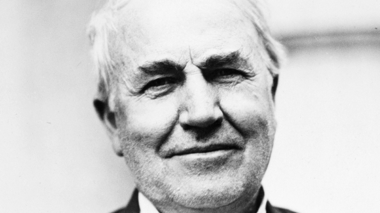 Thomas Edison's Feud With George Westinghouse Explained