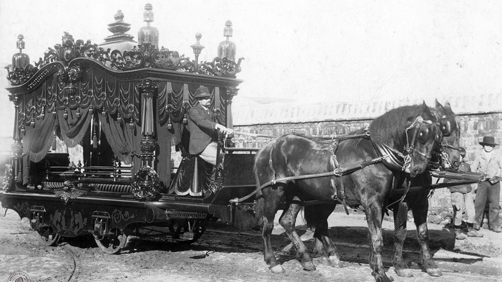 Vintage Hearses Were Very Different From What You Imagine