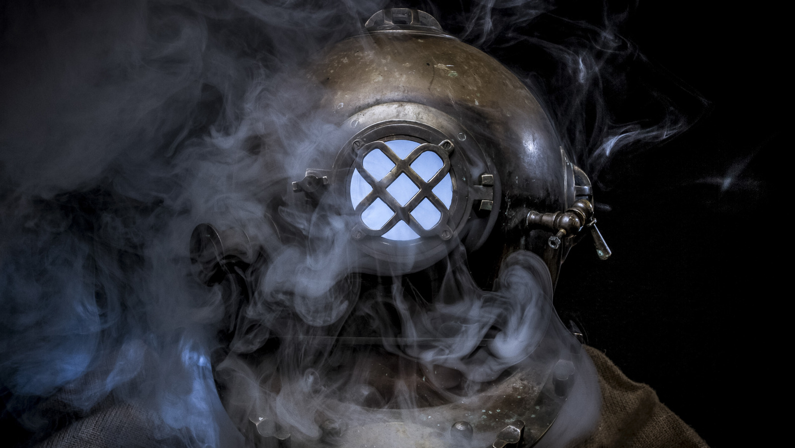 What Happens To The Body During An Implosion? What Happens To The Body During An Implosion?