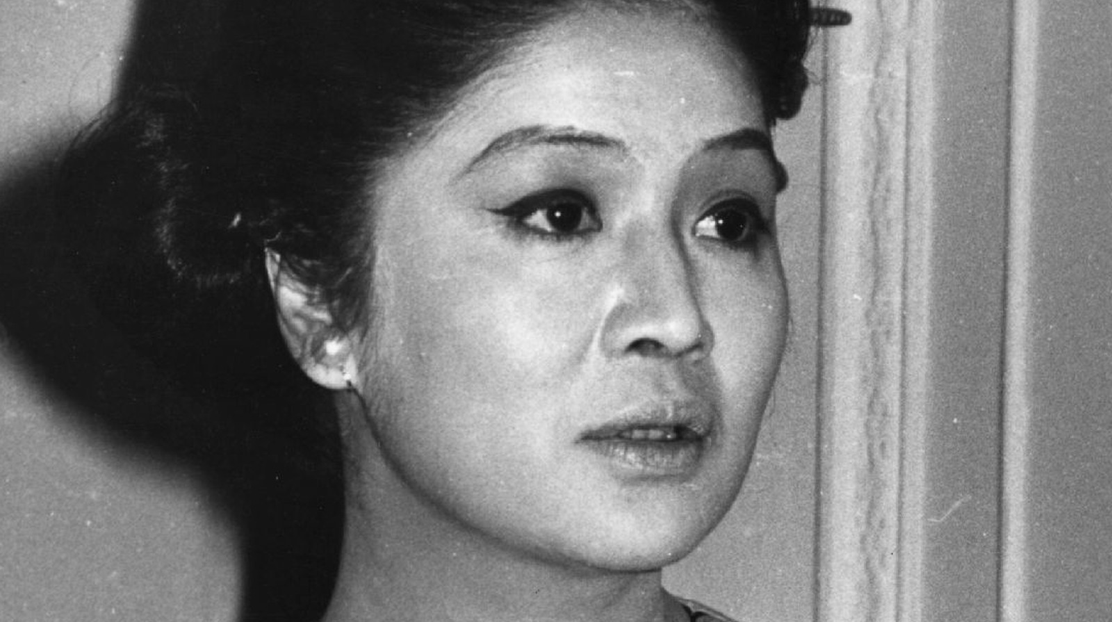 What The Wives Of These Famous Dictators Were Really Like