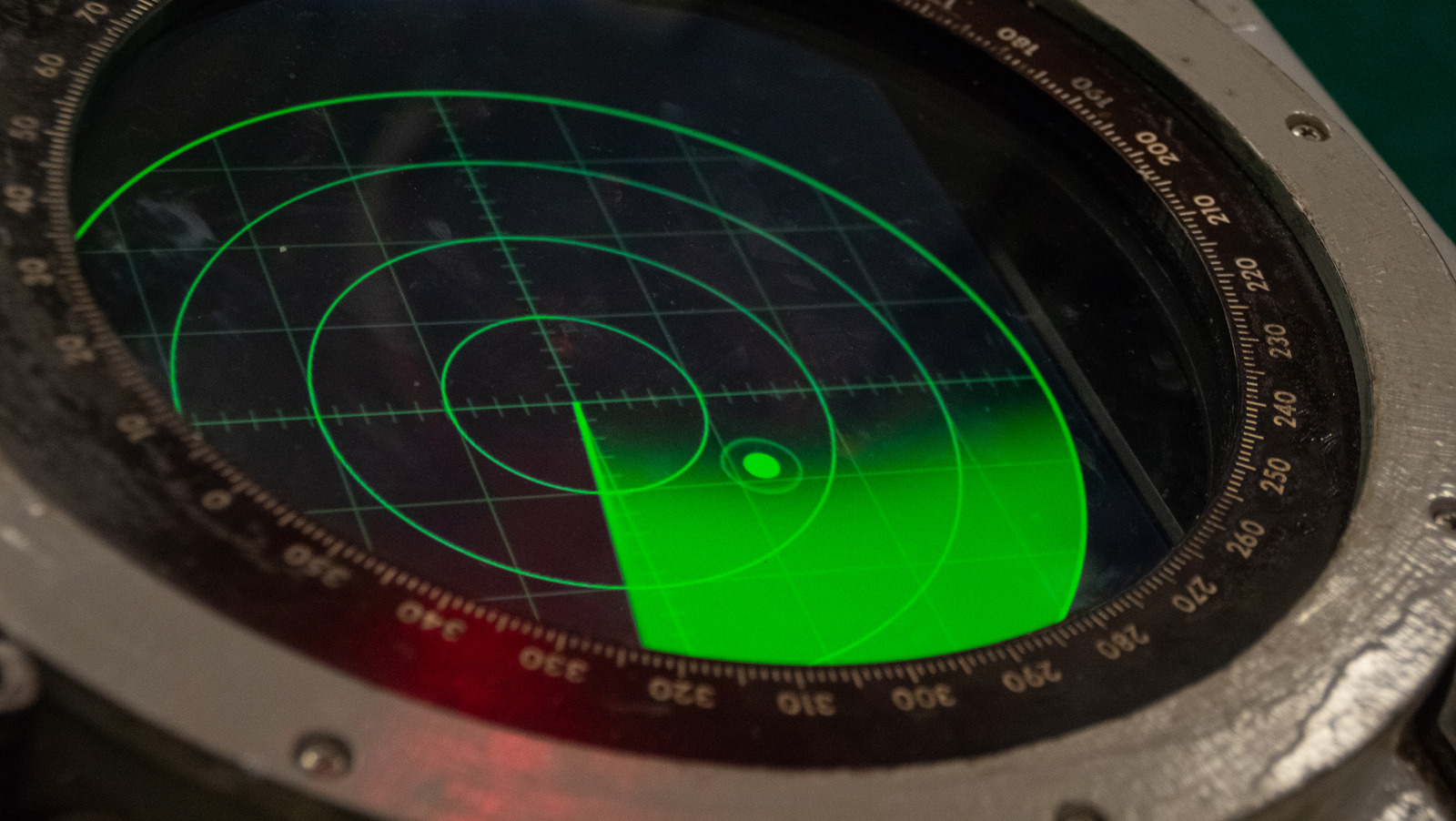 Why It's So Hard To Find Submarines In The Ocean Like The Titan