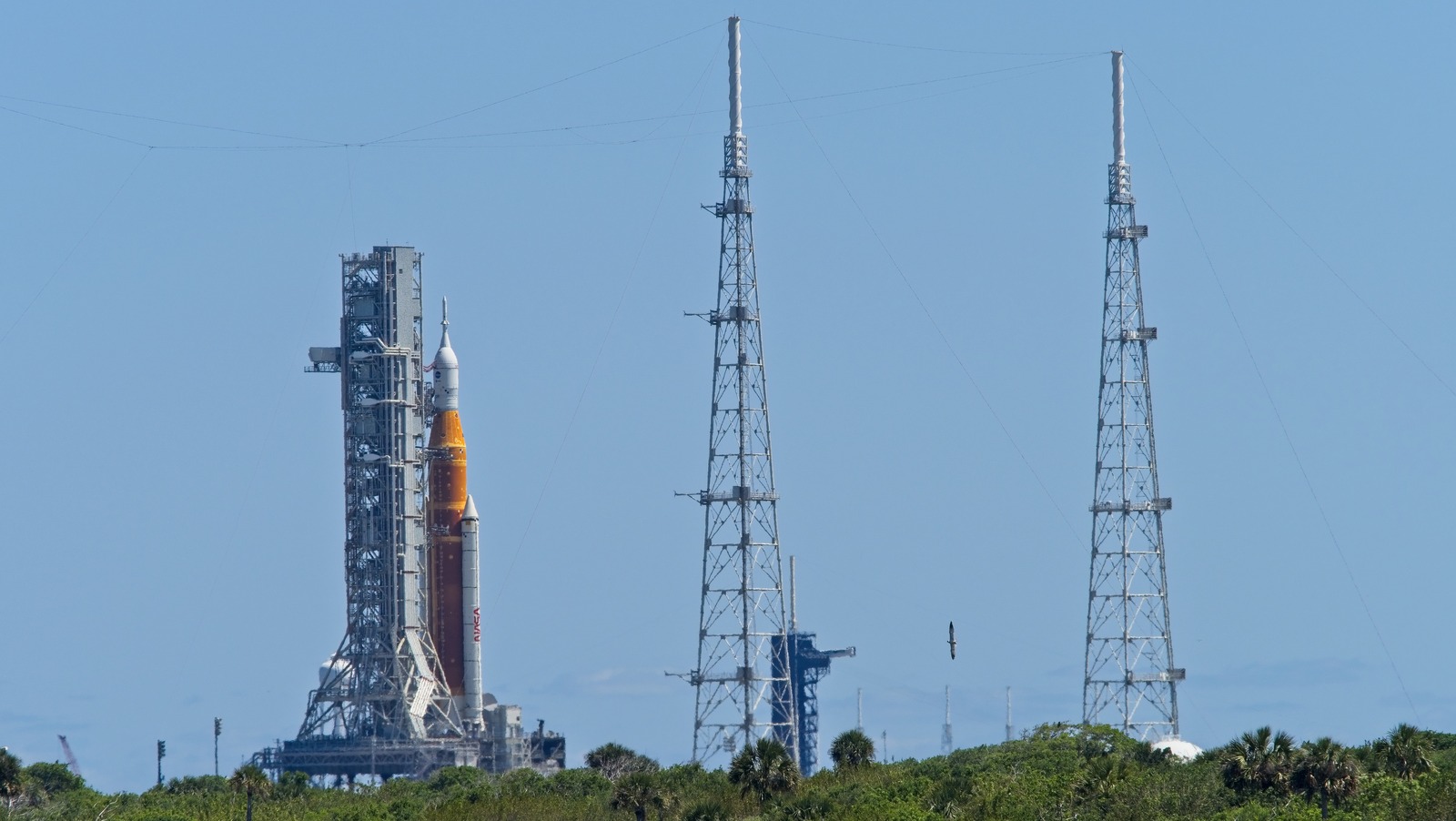 Why NASA Delayed The Next Moon Landing - Grunge - TrendRadars