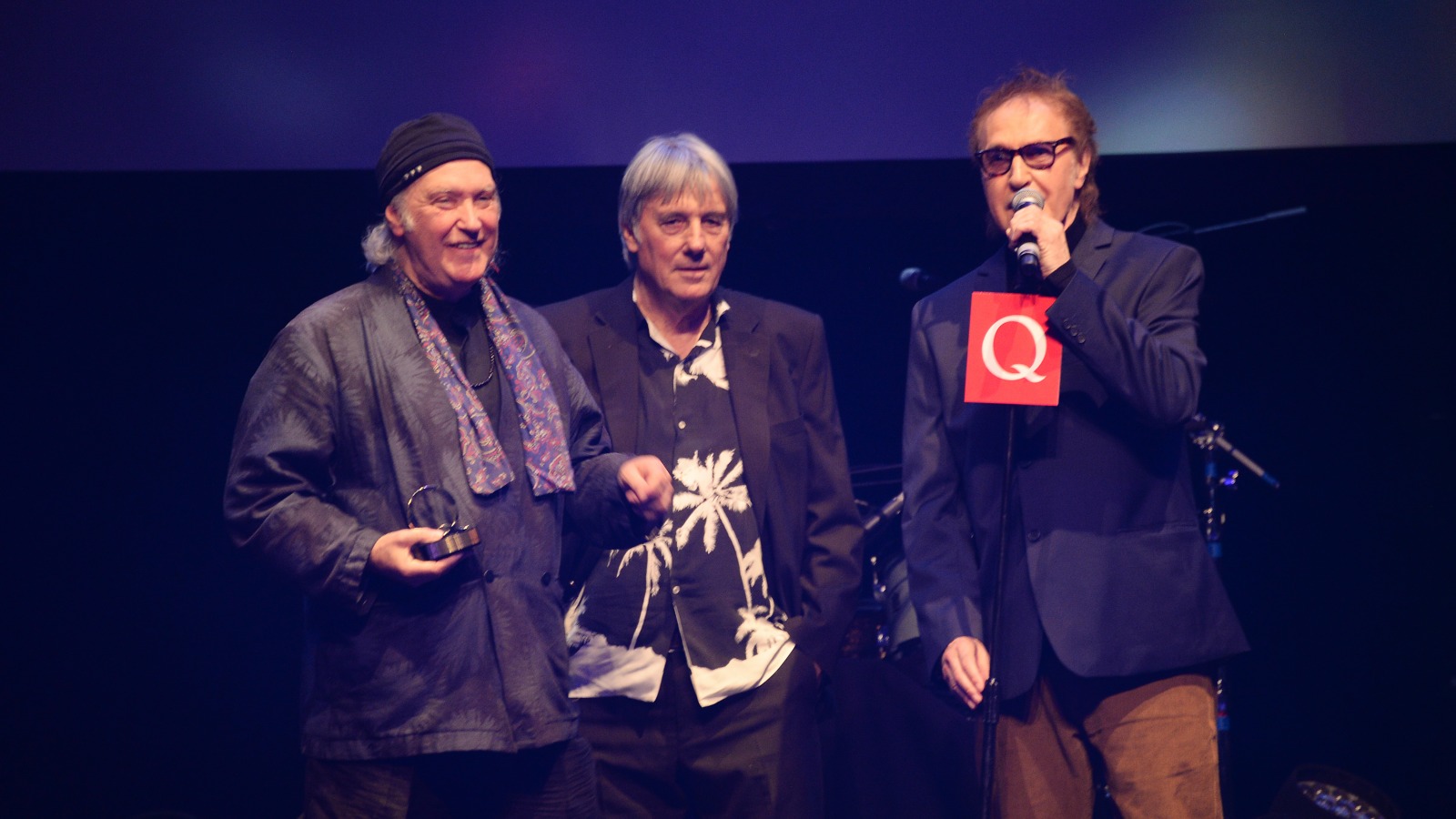 Why The Kinks' Ray And Dave Davies Can't Stand Each Other