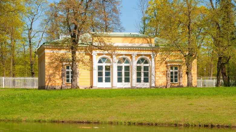 Insane Mansions You're Going To Want For Yourself